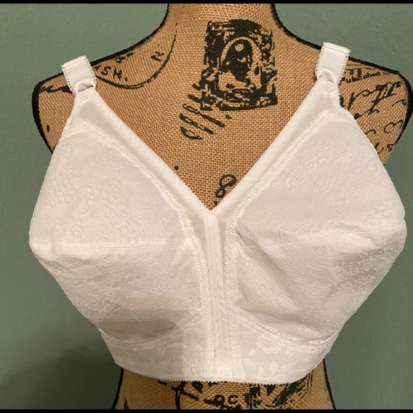 Playtex | Intimates & Sleepwear | Nwot Playtex Unpadded No Underwired ...